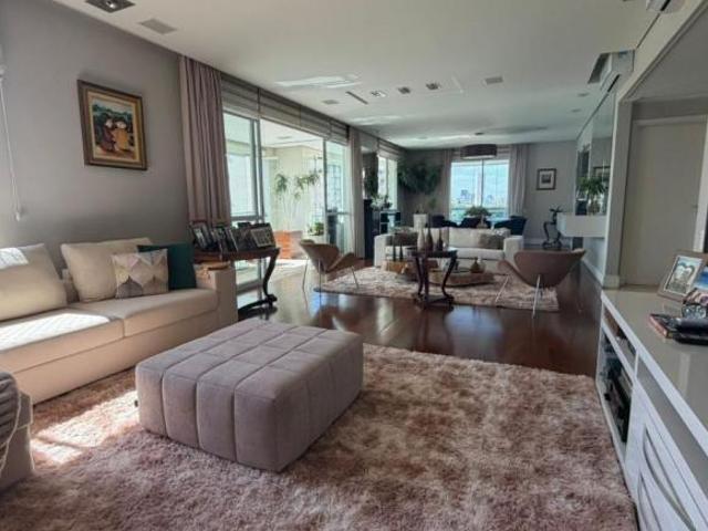 Excelente apartamento para venda em Perdizes com 5 quartos, sendo 5 suítes, 300m²