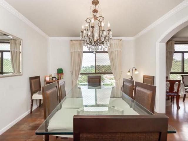 Atraente apartamento para venda em Real Parque com 4 quartos, sendo 3 suítes, 247m²