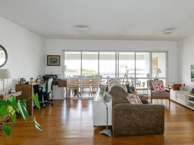 Agradável apartamento para venda em Santo Amaro com 3 quartos, sendo 3 suítes, 160m² remaxares#HFL