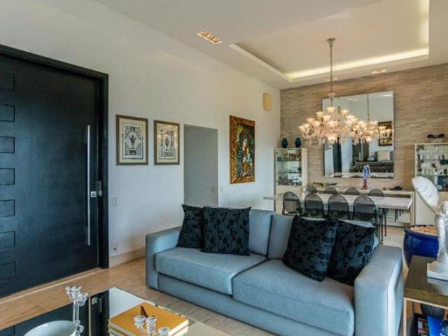 Atraente apartamento para venda em Vila Andrade com 3 quartos, sendo 3 suítes, 200m²