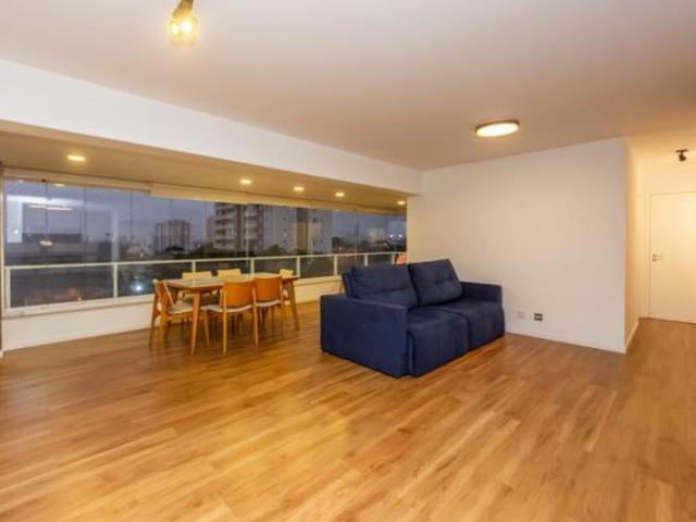Elegante apartamento para venda em Vila Gumercindo com 4 quartos, sendo 3 suítes, 124m²