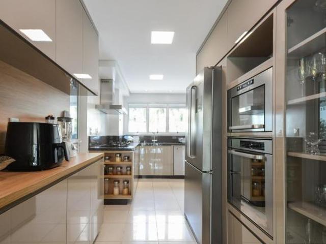 Aconchegante apartamento para venda em Vila Mariana com 4 quartos, sendo 3 suítes, 200m² maira yke