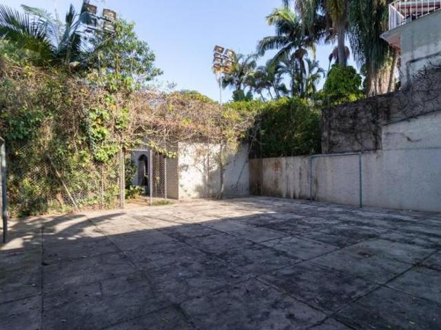 Agradável casa para venda em Campo Belo com 4 quartos, sendo 1 suíte, 329m² olgamaria#3SNHW