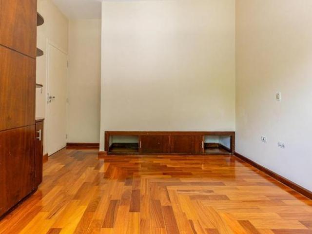 Excelente casa para venda em Chácara Santo Antônio Zona Sul com 3 quartos, sendo 1 suíte, 170m²