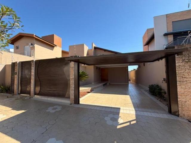 Agradável casa para venda em City Ribeirão com 4 quartos, sendo 2 suítes, 301m²