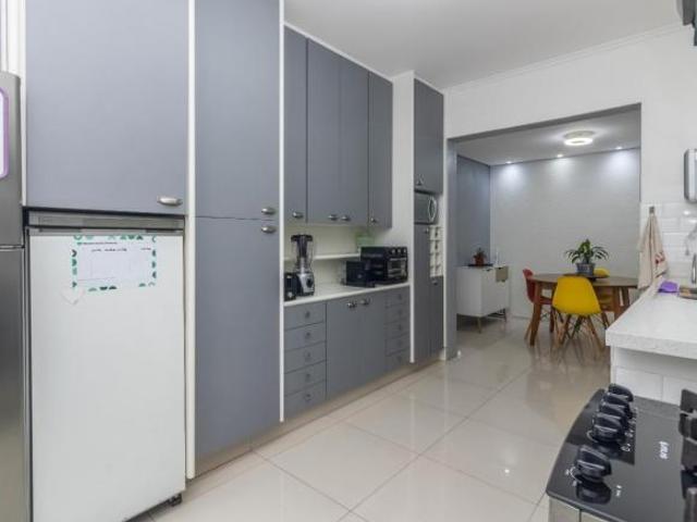 Deslumbrante casa para venda em Bosque da Saúde com 2 quartos, sendo 2 suítes, 126m² mirtes muraka