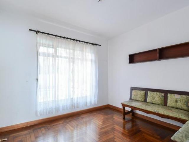 Elegante casa para venda em Jardim da Glória com 3 quartos, sendo 1 suíte, 250m² remaxares#EIY3G