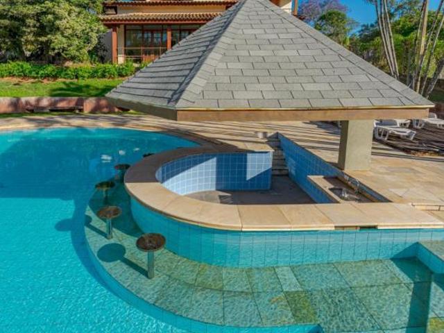 Elegante casa para venda em Jardim Leonor com 6 quartos, sendo 6 suítes, 991m²