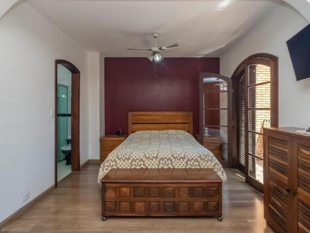 Deslumbrante casa para venda em Jardim Umuarama com 3 quartos, sendo 3 suítes, 194m² remaxincorp#Z