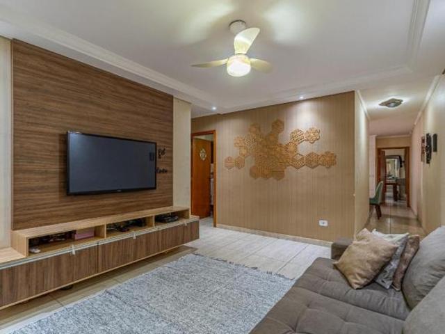 Elegante casa para venda em Nova Cerejeira com 3 quartos, sendo 1 suíte, 178m²