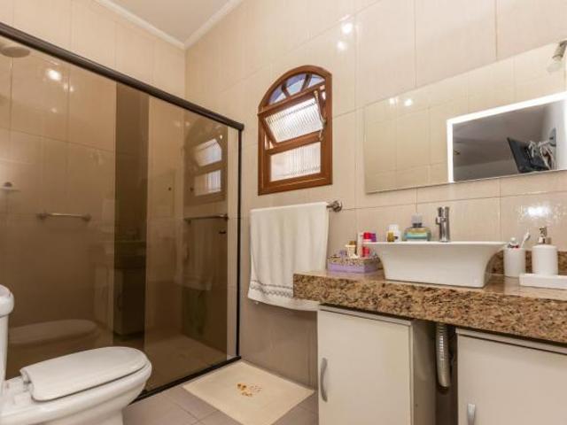 Versátil casa para venda em Santo Amaro com 3 quartos, sendo 1 suíte, 300m² kathrincoaracy#GQOKA