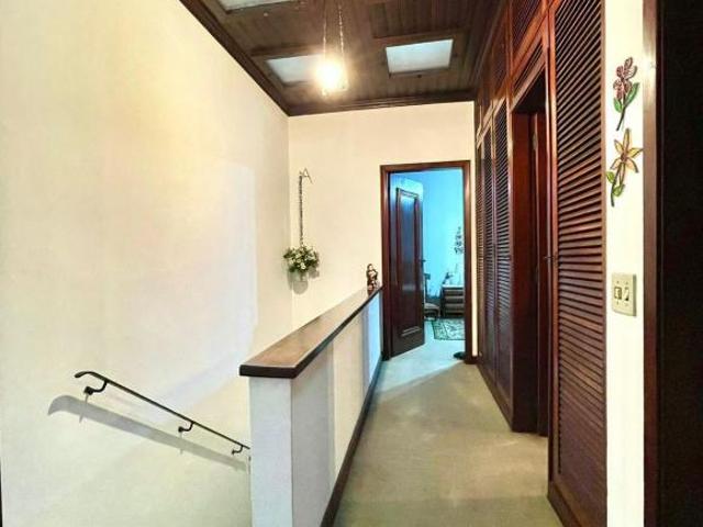 Elegante casa para venda em Paraíso com 4 quartos, sendo 1 suíte, 220m² felipearanha#92V8H