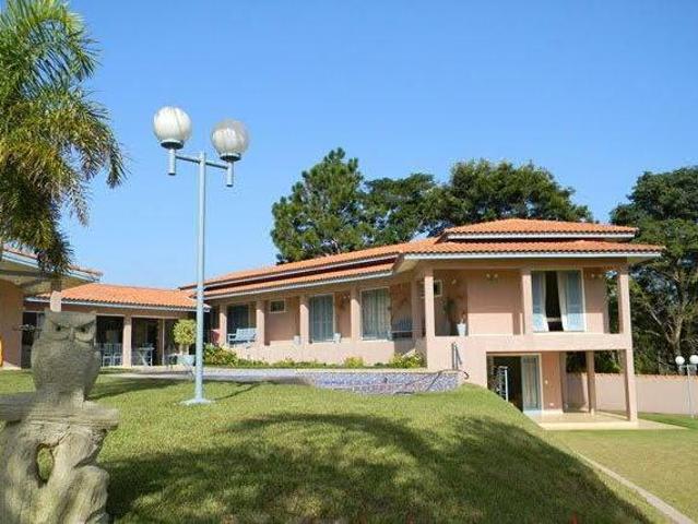 Sensacional casa para venda em Parque das Videiras com 8 quartos, sendo 3 suítes, 568m²