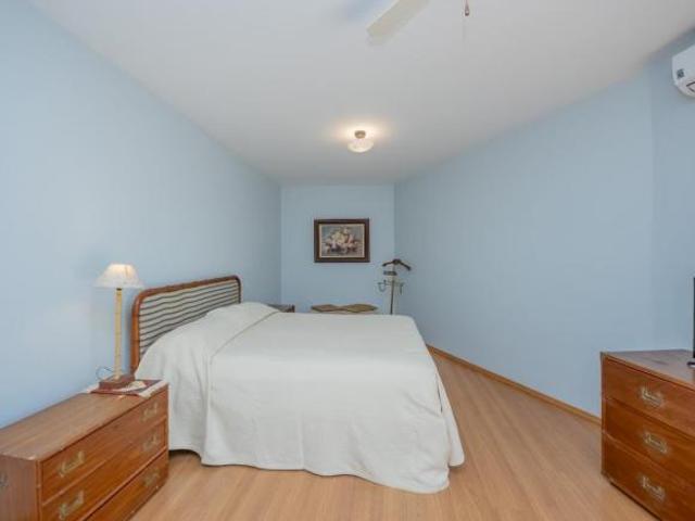Funcional casa para venda em Real Parque com 4 quartos, sendo 2 suítes, 295m² remaxfront#UPX4T