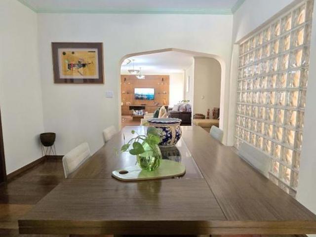 Funcional casa para venda em Jardim Suisso com 5 quartos, sendo 3 suítes, 465m² vivianecosta#PHU5I