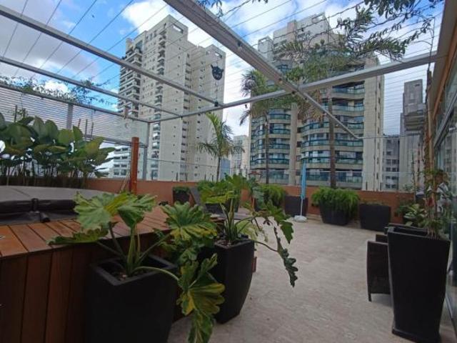 Elegante cobertura para venda em Campo Belo com 4 quartos, sendo 4 suítes, 318m²