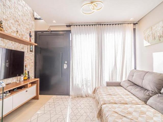 Elegante loft para venda em Granja Viana com 2 quartos, sendo 2 suítes, 170m²