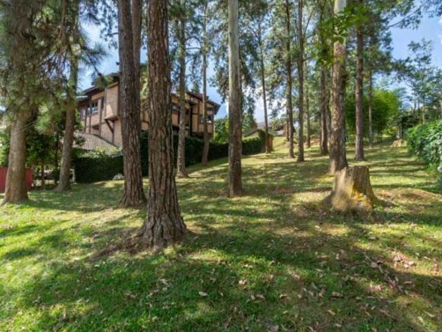 Excelente lote em condomínio para venda em Aldeia da Serra, 800m²