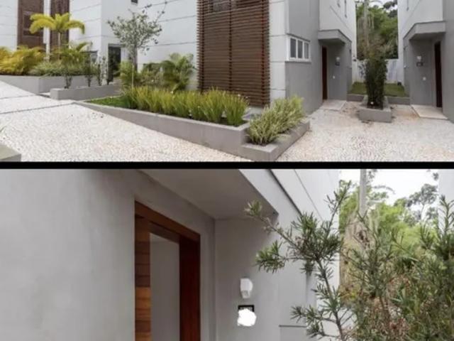 Elegante Residência em Condomínio de Alto Padrão na Granja Julieta