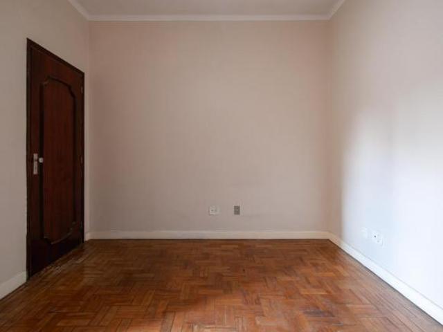 Agradável sobrado para venda em Perdizes com 2 quartos, sendo 1 suíte, 195m²
