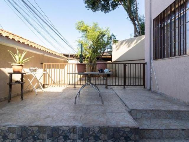 Funcional sobrado para venda em Vila Carbone com 3 quartos, 189m²