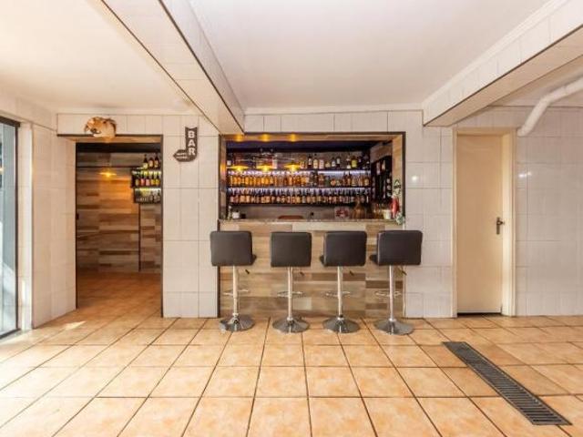 Agradável sobrado para venda em Vila Nova Zona Leste com 3 quartos, sendo 1 suíte, 286m² remaxag
