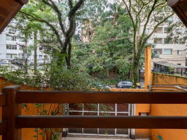 Versátil sobrado para venda em Vila Parque Jabaquara com 4 quartos, sendo 4 suítes, 228m² mirtes m