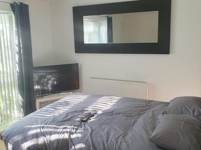 Elegantly furnished 3 bedroom property near Birmin