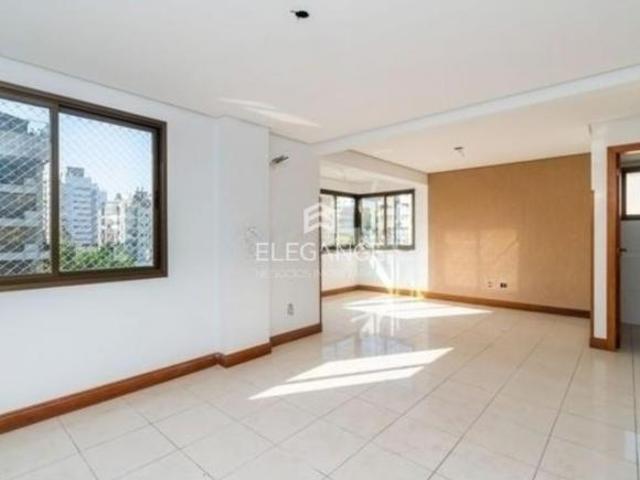 Elegance imóveis vende apartamento Duplex desocupado com 3 dormitórios, sendo 1 suíte, amplo living