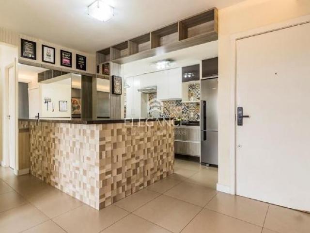 Elegance Imóveis vende apartamento de 3 dormitórios com suíte na Vila Ipiranga, Porto Alegre RS 1