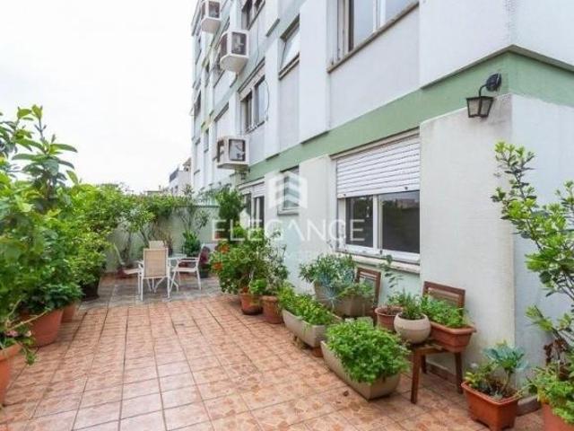 Elegance imóveis vende apartamento Garden, 171m, 2 dormitórios, 1 suíte, pátio com churrasqueira cob