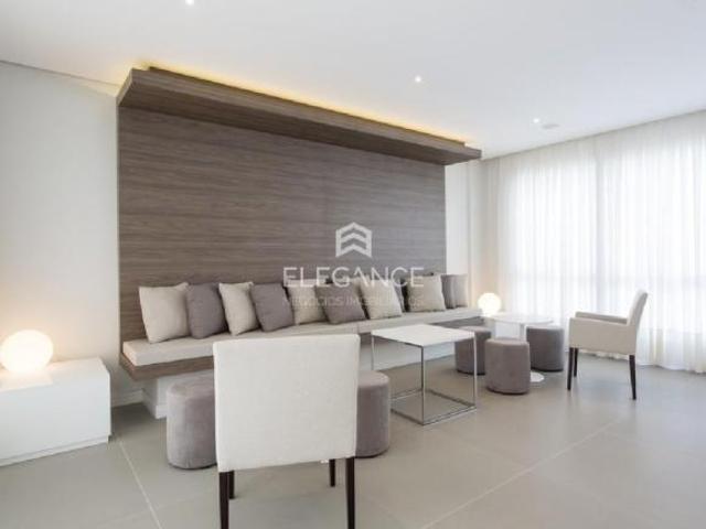 Elegance Imóveis vende studio com 1 dormitório, 1 suíte, 1 banheiro, 1 vaga, 39,73m2 privativos. Aux