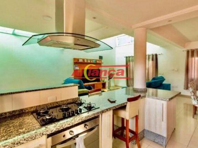 Elegância e Conveniência: Casa Espaçosa com Localização Privilegiada em Ponte Grande