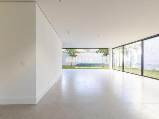 Elegância e Sofisticação em um Refúgio Exclusivo no Brooklin