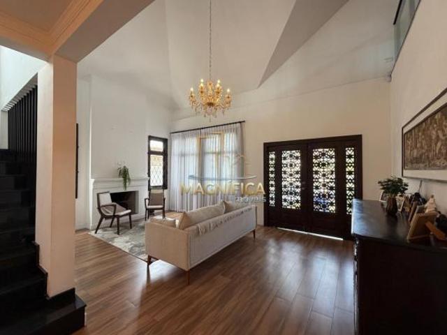 Elegância, exclusividade e localização privilegiad