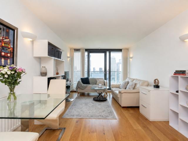 Elektron Tower, Blackwall Way, London E14, 1 bed flat to rent, £2,000 pcm | PrimeLocation