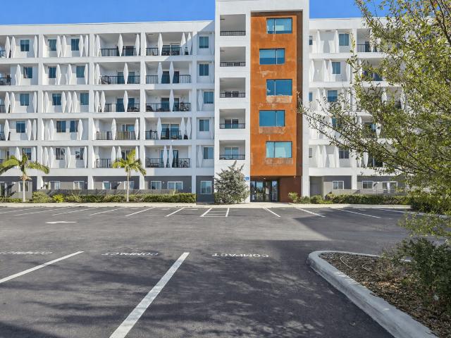 Elements on Third 2 Bedroom Apartment for Rent at 3201 3rd Ave N, St. Petersburg, FL 33713 Central Plaza
