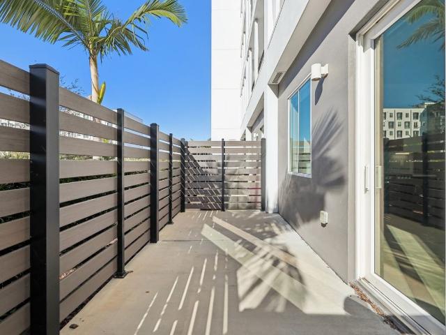 Elements on Third Studio Apartment for Rent at 3201 3rd Ave N, St. Petersburg, FL 33713 Central Plaza