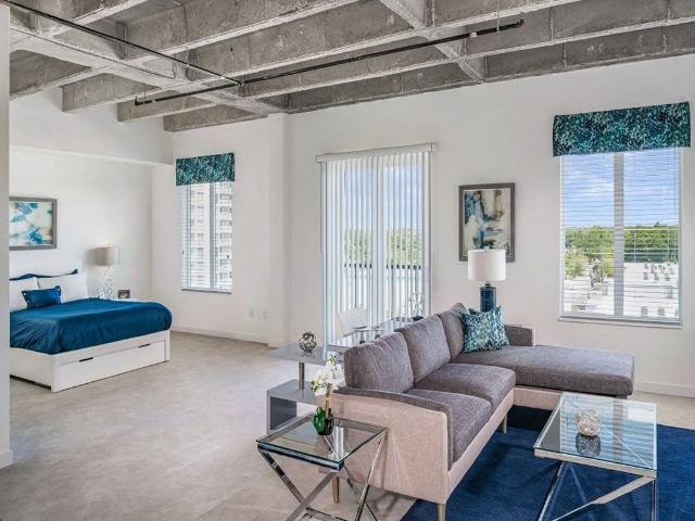 Elements on Third Studio Apartment for Rent at 3201 3rd Ave N, St. Petersburg, FL 33713 Central Plaza