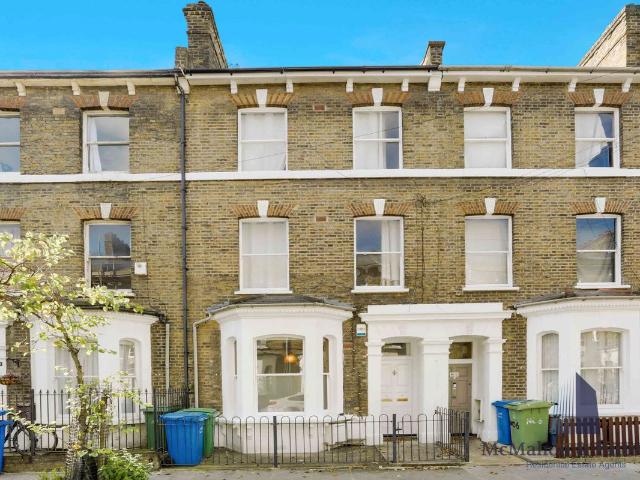 Elephant And Castle, London, London SE17, 2 bed flat to rent, £2,750 pcm | PrimeLocation
