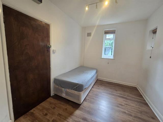 Elfrida Crescent, London SE6