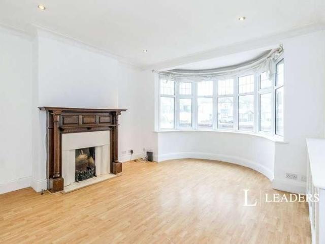 Elgar Avenue, Surbiton, KT5