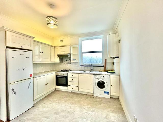 Elgin Avenue, London W9 1 bed flat to rent £1,850 pcm £427 pw