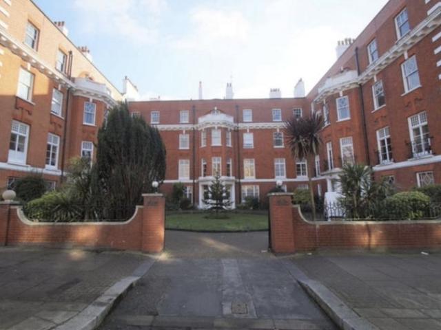Elgin Avenue, London W9 1 bed in a flat share to rent £1,130 pcm £261 pw
