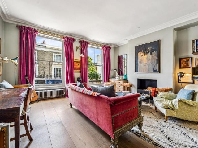 Elgin Crescent, London, W11 2 bed terraced house to rent £10,500 pcm £2,423 pw