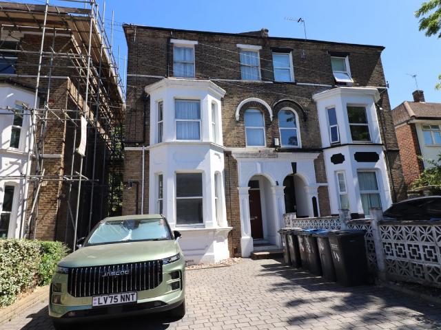 Elgin Road, Croydon CR0, 1 bed flat to rent, £1,450 pcm | PrimeLocation
