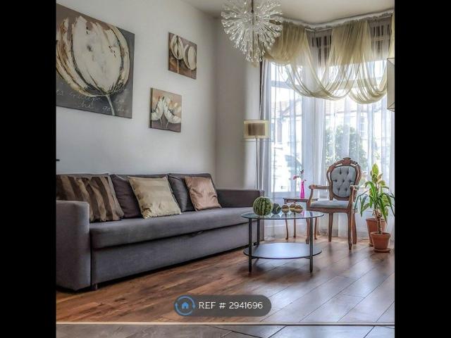 Elgin Road, London IG3, 1 bed flat to rent, £1,400 pcm | PrimeLocation