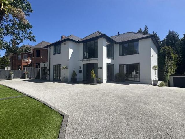 Elgin Road, Talbot Woods 4 bed detached house to rent £4,500 pcm £1,038 pw