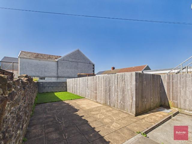 Elgin Street, Manselton, Swansea SA5, 3 bed flat to rent, £825 pcm | PrimeLocation