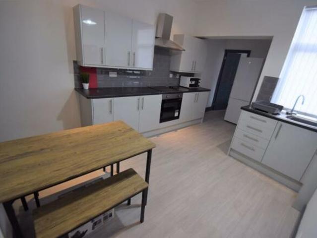 Elgin Street, Stoke On Trent ST4 4 bed terraced house to rent £1,018 pcm £235 pw